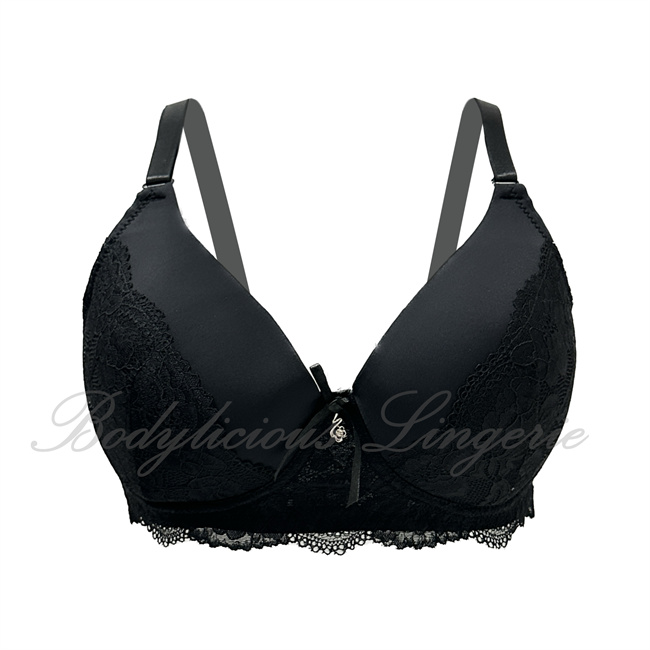 D cup: Lace-Trimmed Contour Bra
